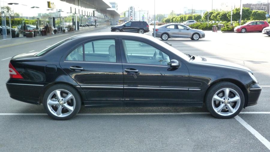 Melns Mercedes-Benz c-280 2007 Viļņa, ar dzinēja tilpumu 3.00 L un nobraukumu 77 tūkst. km par 5999 €, foto 19 vietnē AUTOMOTO.COM.LV