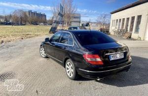 Черный Мерседес Ц 280 2007 в Каунас, объемом двигателя 3.00 л и пробегом 360 тыс. км за 5500 €, фото 5 на AUTOMOTO.COM.LV