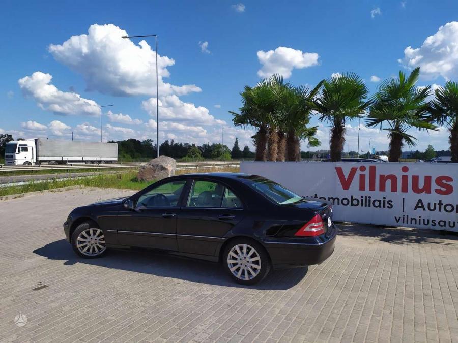 Black Mercedes-Benz c-280 2007 in Vilnius, with an engine capacity of 0.00 L and mileage of 78 thousand km for 5250 €, photo 1 on AUTOMOTO.COM.LV