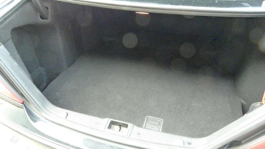 Black Mercedes-Benz c-280 2007 in Vilnius, with an engine capacity of 0.00 L and mileage of 78 thousand km for 5250 €, photo 7 on AUTOMOTO.COM.LV