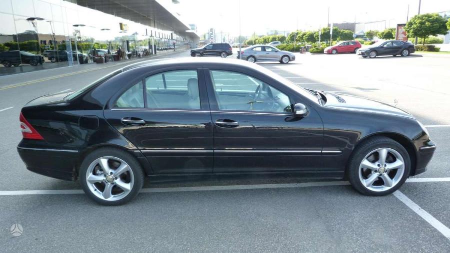 Black Mercedes-Benz c-280 2007 in Vilnius, with an engine capacity of 0.00 L and mileage of 78 thousand km for 5250 €, photo 23 on AUTOMOTO.COM.LV