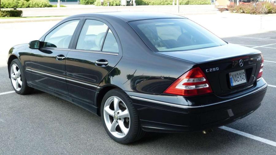 Black Mercedes-Benz c-280 2007 in Vilnius, with an engine capacity of 0.00 L and mileage of 78 thousand km for 5250 €, photo 26 on AUTOMOTO.COM.LV