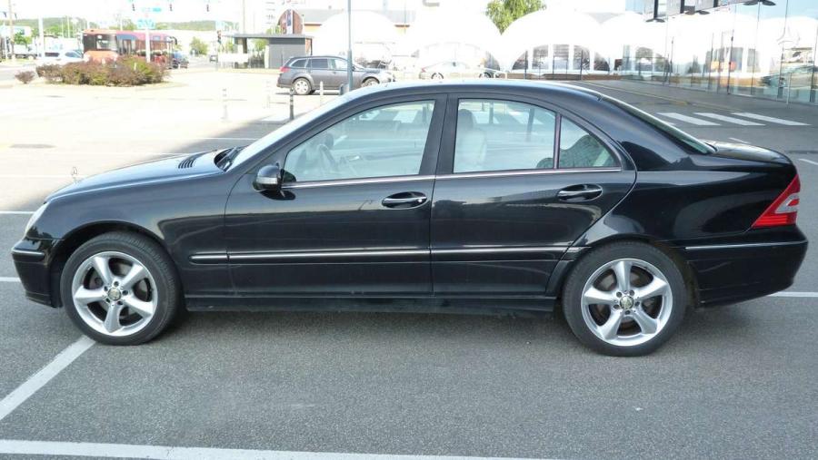 Black Mercedes-Benz c-280 2007 in Vilnius, with an engine capacity of 0.00 L and mileage of 78 thousand km for 5250 €, photo 27 on AUTOMOTO.COM.LV