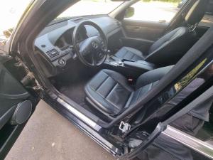 Black Mercedes-Benz c-280 2007 in Klaipeda, with an engine capacity of 3.00 L and mileage of 175 thousand km for 7000 €, photo 7 on AUTOMOTO.COM.LV