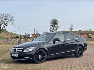 Melns Mercedes-Benz c-280 2007 Klaipėda, ar dzinēja tilpumu 3.00 L un nobraukumu 340 tūkst. km par 5750 €, foto  vietnē AUTOMOTO.COM.LV