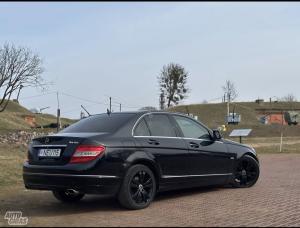 Melns Mercedes-Benz c-280 2007 Klaipėda, ar dzinēja tilpumu 3.00 L un nobraukumu 340 tūkst. km par 5750 €, foto 3 vietnē AUTOMOTO.COM.LV