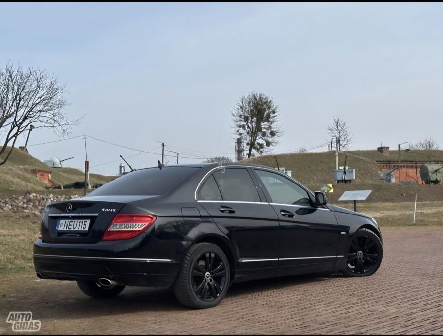 Melns Mercedes-Benz c-280 2007 Klaipėda, ar dzinēja tilpumu 3.00 L un nobraukumu 340 tūkst. km par 5750 €, foto 3 vietnē AUTOMOTO.COM.LV