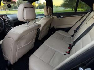 Black Mercedes-Benz c-280 2009 in Kaunas, with an engine capacity of 3.00 L and mileage of 199 thousand km for 6500 €, photo 11 on AUTOMOTO.COM.LV