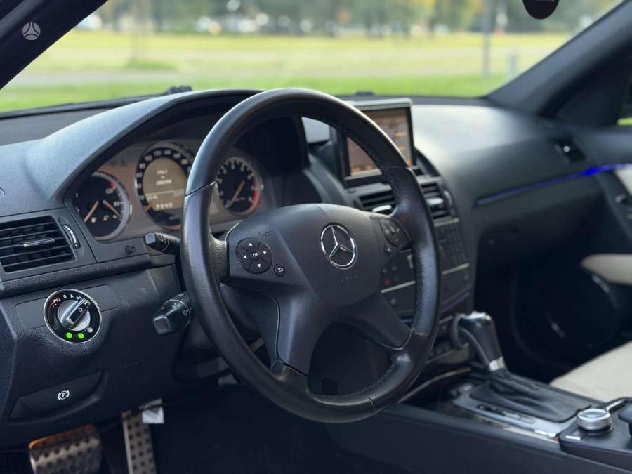 Melns Mercedes-Benz c-280 2009 Kauņa, ar dzinēja tilpumu 3.00 L un nobraukumu 199 tūkst. km par 6500 €, foto 22 vietnē AUTOMOTO.COM.LV