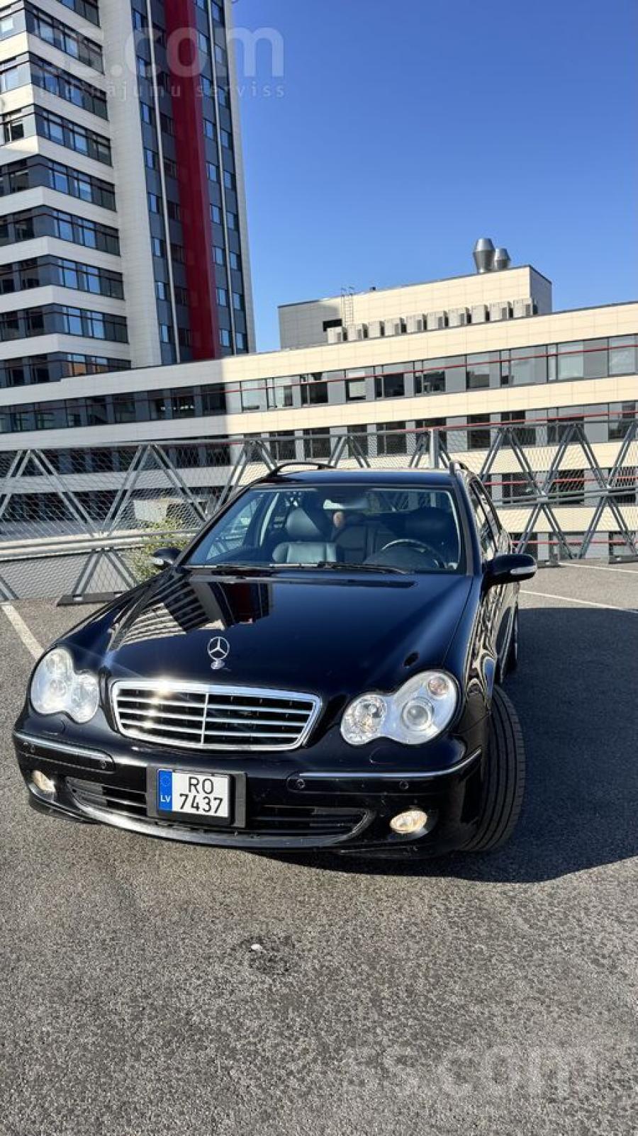 Melns Mercedes-Benz c-280 2006 Rīga, ar dzinēja tilpumu 3.00 L un nobraukumu 158 tūkst. km par 4299 €, foto 1 vietnē AUTOMOTO.COM.LV
