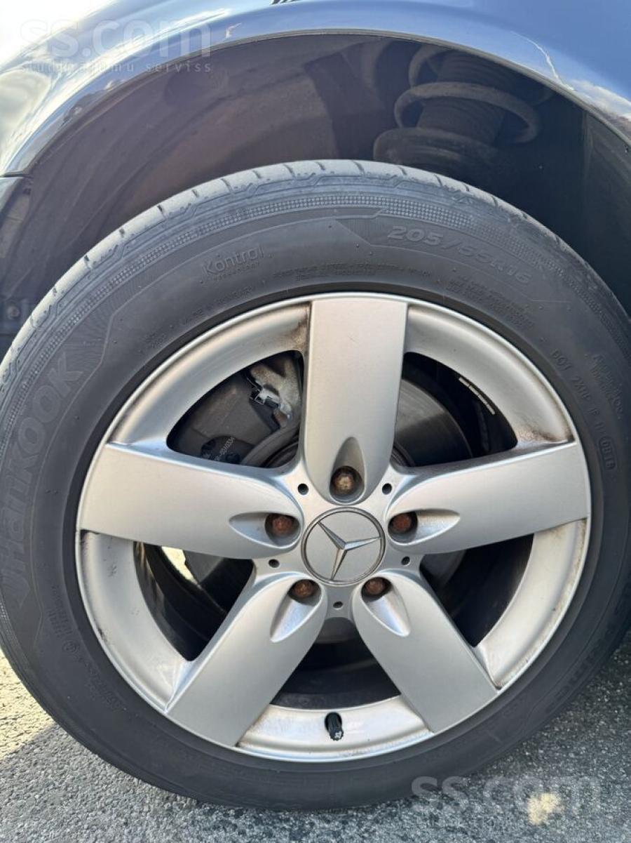 Melns Mercedes-Benz c-280 2006 Rīga, ar dzinēja tilpumu 3.00 L un nobraukumu 158 tūkst. km par 4299 €, foto 12 vietnē AUTOMOTO.COM.LV