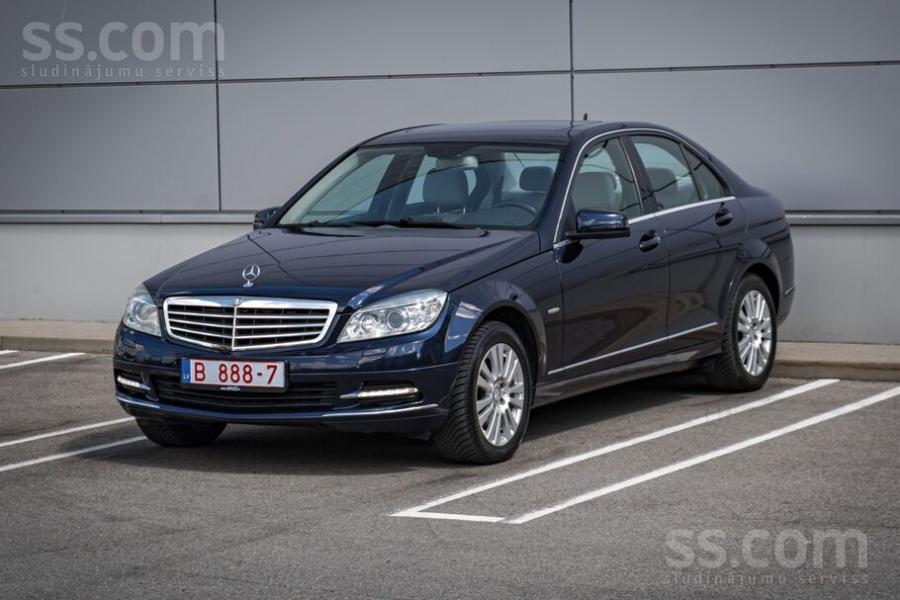 Zils Mercedes-Benz c-280 2010 Rīga, ar dzinēja tilpumu 3.00 L un nobraukumu 137 tūkst. km par 6850 €, foto 1 vietnē AUTOMOTO.COM.LV
