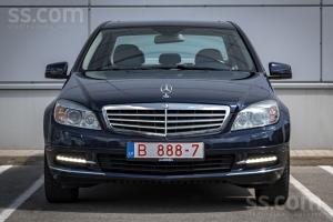 Zils Mercedes-Benz c-280 2010 Rīga, ar dzinēja tilpumu 3.00 L un nobraukumu 137 tūkst. km par 6850 €, foto 3 vietnē AUTOMOTO.COM.LV