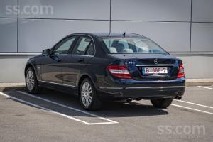 Zils Mercedes-Benz c-280 2010 Rīga, ar dzinēja tilpumu 3.00 L un nobraukumu 137 tūkst. km par 6850 €, foto 7 vietnē AUTOMOTO.COM.LV