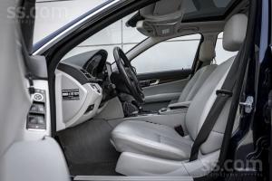 Zils Mercedes-Benz c-280 2010 Rīga, ar dzinēja tilpumu 3.00 L un nobraukumu 137 tūkst. km par 6850 €, foto 11 vietnē AUTOMOTO.COM.LV