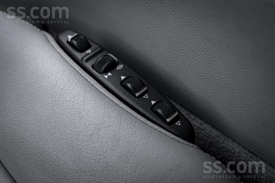 Zils Mercedes-Benz c-280 2010 Rīga, ar dzinēja tilpumu 3.00 L un nobraukumu 137 tūkst. km par 6850 €, foto 12 vietnē AUTOMOTO.COM.LV