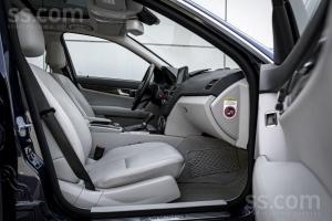 Zils Mercedes-Benz c-280 2010 Rīga, ar dzinēja tilpumu 3.00 L un nobraukumu 137 tūkst. km par 6850 €, foto 13 vietnē AUTOMOTO.COM.LV