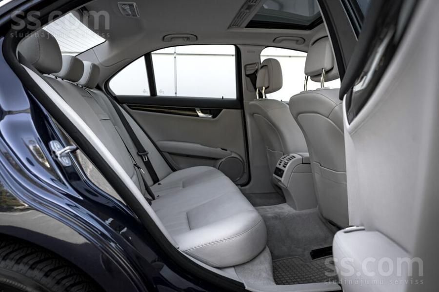 Zils Mercedes-Benz c-280 2010 Rīga, ar dzinēja tilpumu 3.00 L un nobraukumu 137 tūkst. km par 6850 €, foto 16 vietnē AUTOMOTO.COM.LV