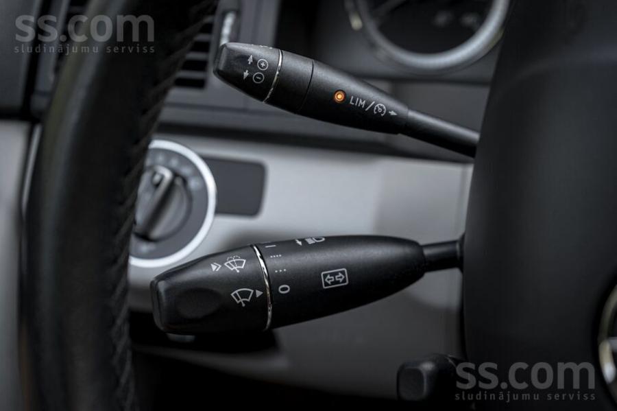 Zils Mercedes-Benz c-280 2010 Rīga, ar dzinēja tilpumu 3.00 L un nobraukumu 137 tūkst. km par 6850 €, foto 18 vietnē AUTOMOTO.COM.LV