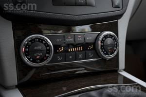 Zils Mercedes-Benz c-280 2010 Rīga, ar dzinēja tilpumu 3.00 L un nobraukumu 137 tūkst. km par 6850 €, foto 24 vietnē AUTOMOTO.COM.LV