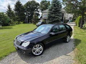 Zils Mercedes-Benz c-280 2006 Kelmė, ar dzinēja tilpumu 3.00 L un nobraukumu 335 tūkst. km par 2950 €, foto 3 vietnē AUTOMOTO.COM.LV