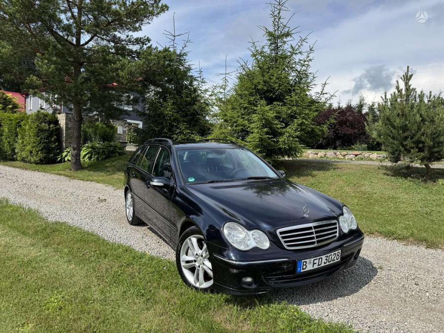Zils Mercedes-Benz c-280 2006 Kelmė, ar dzinēja tilpumu 3.00 L un nobraukumu 335 tūkst. km par 2950 €, foto 9 vietnē AUTOMOTO.COM.LV