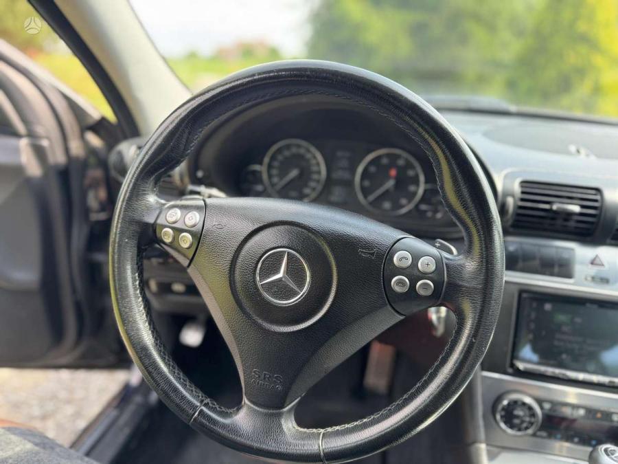 Zils Mercedes-Benz c-280 2006 Kelmė, ar dzinēja tilpumu 3.00 L un nobraukumu 335 tūkst. km par 2950 €, foto 14 vietnē AUTOMOTO.COM.LV