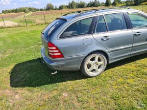 Mercedes-Benz c-280 2006 Kauņa, ar dzinēja tilpumu 3.00 L un nobraukumu 202 tūkst. km par 2500 €, foto 4 vietnē AUTOMOTO.COM.LV