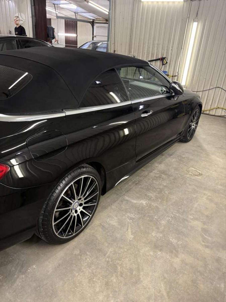 Melns Mercedes-Benz C 300 2018 Kauņa, ar dzinēja tilpumu 1.99 L un nobraukumu 111 tūkst. km par 23900 €, foto 4 vietnē AUTOMOTO.COM.LV