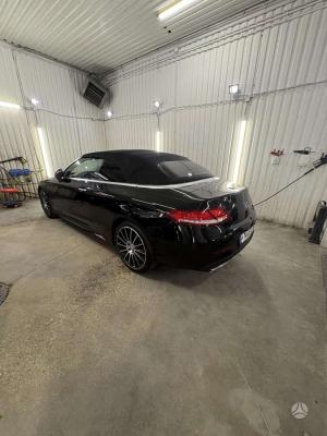 Melns Mercedes-Benz C 300 2018 Kauņa, ar dzinēja tilpumu 1.99 L un nobraukumu 111 tūkst. km par 23900 €, foto 9 vietnē AUTOMOTO.COM.LV