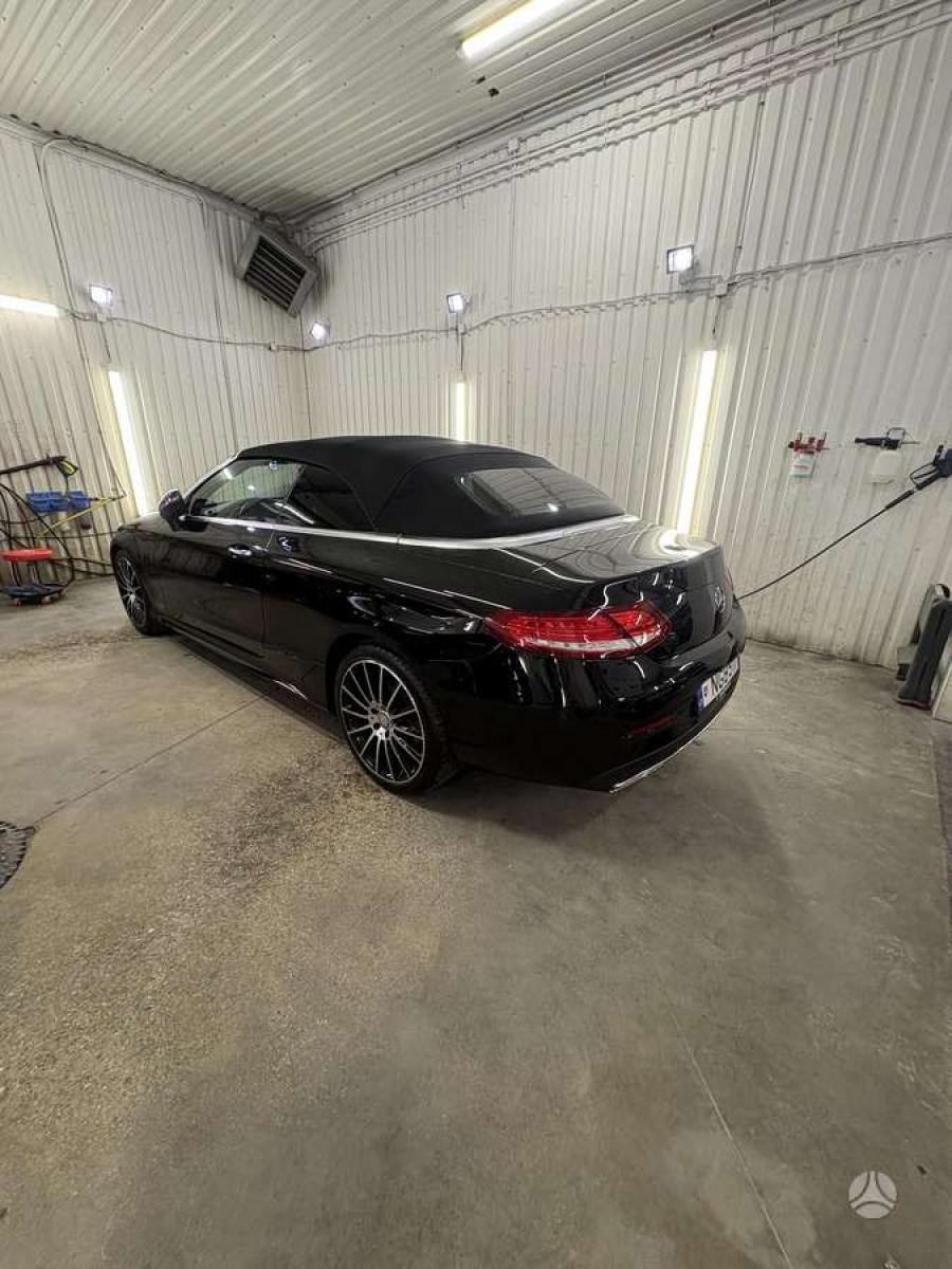 Melns Mercedes-Benz C 300 2018 Kauņa, ar dzinēja tilpumu 1.99 L un nobraukumu 111 tūkst. km par 23900 €, foto 9 vietnē AUTOMOTO.COM.LV