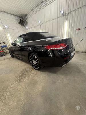 Melns Mercedes-Benz C 300 2018 Kauņa, ar dzinēja tilpumu 1.99 L un nobraukumu 111 tūkst. km par 23900 €, foto 10 vietnē AUTOMOTO.COM.LV