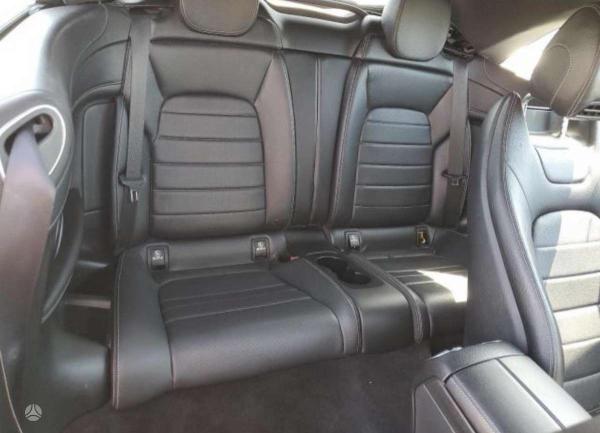Melns Mercedes-Benz C 300 2018 Kauņa, ar dzinēja tilpumu 1.99 L un nobraukumu 88 tūkst. km par 7750 €, foto 9 vietnē AUTOMOTO.COM.LV