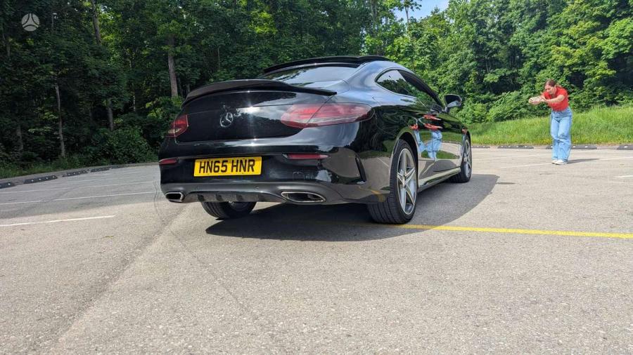 Melns Mercedes-Benz C 300 2015 Klaipėda, ar dzinēja tilpumu 2.00 L un nobraukumu 160 tūkst. km par 10400 €, foto 3 vietnē AUTOMOTO.COM.LV