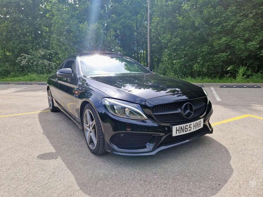 Melns Mercedes-Benz C 300 2015 Klaipėda, ar dzinēja tilpumu 2.00 L un nobraukumu 160 tūkst. km par 10400 €, foto 9 vietnē AUTOMOTO.COM.LV