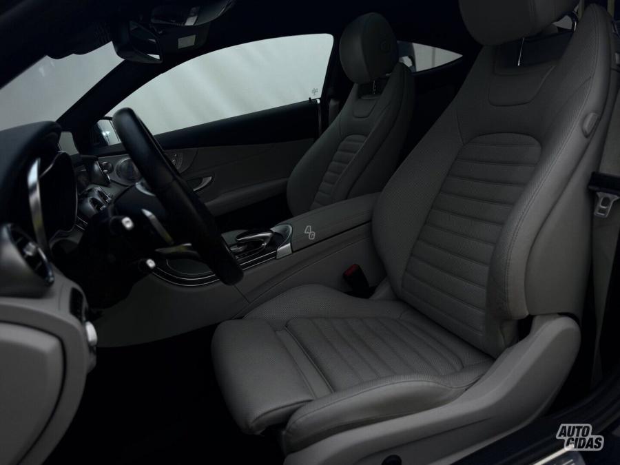 Melns Mercedes-Benz C 300 2016 Avižieniai, ar dzinēja tilpumu 2.00 L un nobraukumu 221 tūkst. km par 19950 €, foto 11 vietnē AUTOMOTO.COM.LV