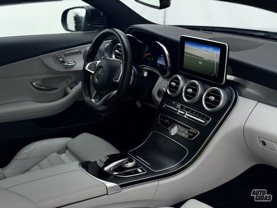 Melns Mercedes-Benz C 300 2016 Avižieniai, ar dzinēja tilpumu 2.00 L un nobraukumu 221 tūkst. km par 19950 €, foto 16 vietnē AUTOMOTO.COM.LV