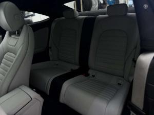 Черный Мерседес Ц 300 2016 в Вильнюс, объемом двигателя 1.99 л и пробегом 221 тыс. км за 19850 €, фото 12 на AUTOMOTO.COM.LV
