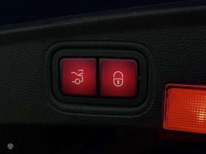 Черный Мерседес Ц 300 2016 в Вильнюс, объемом двигателя 1.99 л и пробегом 221 тыс. км за 19850 €, фото 13 на AUTOMOTO.COM.LV