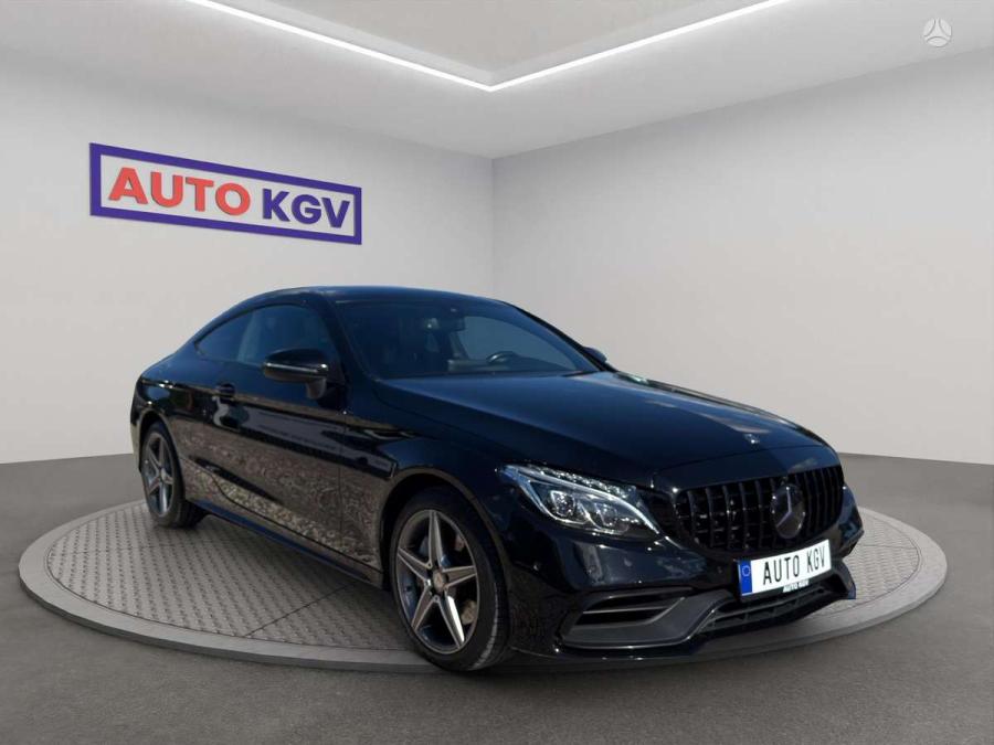 Black Mercedes-Benz C 300 2017 in Kaunas, with an engine capacity of 2.00 L and mileage of 161 thousand km for 22499 €, photo 8 on AUTOMOTO.COM.LV