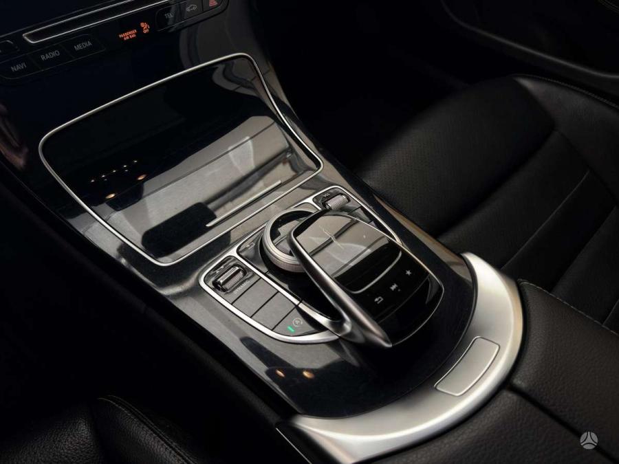 Black Mercedes-Benz C 300 2017 in Kaunas, with an engine capacity of 2.00 L and mileage of 161 thousand km for 22499 €, photo 14 on AUTOMOTO.COM.LV