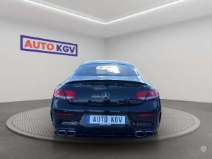 Black Mercedes-Benz C 300 2017 in Kaunas, with an engine capacity of 2.00 L and mileage of 161 thousand km for 22499 €, photo 5 on AUTOMOTO.COM.LV