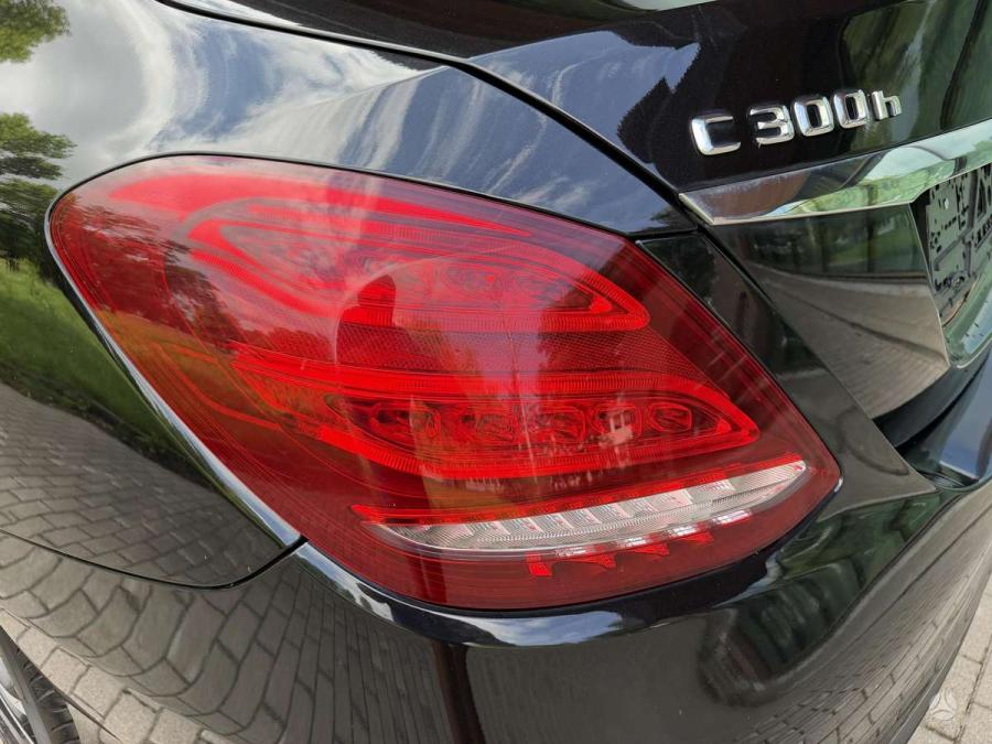 Melns Mercedes-Benz C 300 2015 Kauņa, ar dzinēja tilpumu 2.14 L un nobraukumu 200 tūkst. km par 11400 €, foto 16 vietnē AUTOMOTO.COM.LV