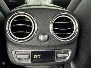 Melns Mercedes-Benz C 300 2015 Kauņa, ar dzinēja tilpumu 2.14 L un nobraukumu 200 tūkst. km par 11400 €, foto 28 vietnē AUTOMOTO.COM.LV