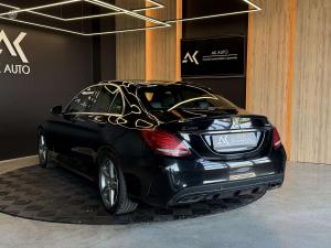 Black Mercedes-Benz C 300 2015 in Kaunas, with an engine capacity of 1.99 L and mileage of 183 thousand km for 13990 €, photo 10 on AUTOMOTO.COM.LV