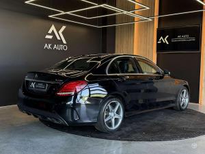 Black Mercedes-Benz C 300 2015 in Kaunas, with an engine capacity of 1.99 L and mileage of 183 thousand km for 13990 €, photo 13 on AUTOMOTO.COM.LV