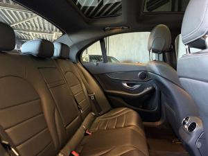 Black Mercedes-Benz C 300 2015 in Kaunas, with an engine capacity of 1.99 L and mileage of 183 thousand km for 13990 €, photo 26 on AUTOMOTO.COM.LV