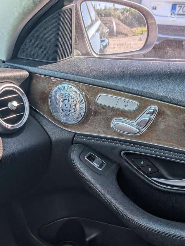 Melns Mercedes-Benz C 300 2015 Viļņa, ar dzinēja tilpumu 1.99 L un nobraukumu 195 tūkst. km par 8500 €, foto 10 vietnē AUTOMOTO.COM.LV