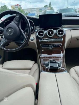 Black Mercedes-Benz C 300 2015 in Klaipeda, with an engine capacity of 1.99 L and mileage of 125 thousand km for 15000 €, photo 4 on AUTOMOTO.COM.LV