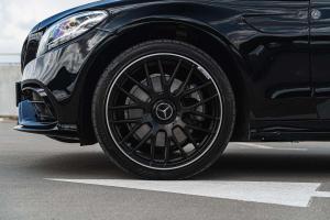 Black Mercedes-Benz C 300 2018 in Vilnius, with an engine capacity of 1.99 L and mileage of 103 thousand km for 22500 €, photo 11 on AUTOMOTO.COM.LV